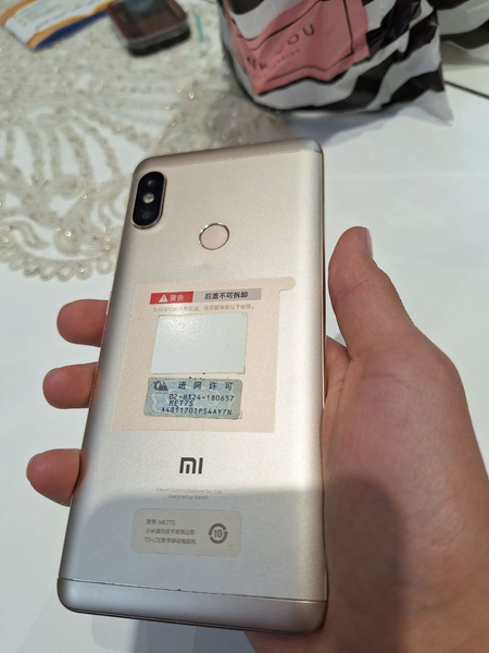 Redmi Note 5  (Mi)