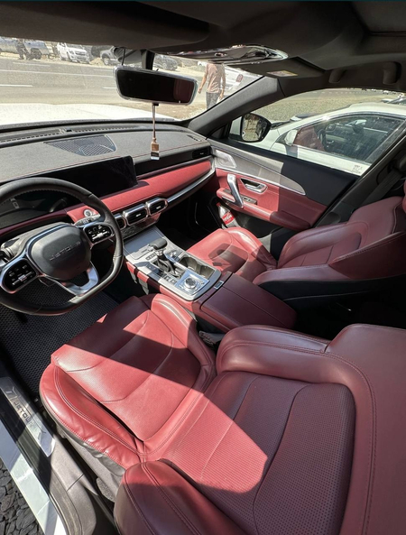 Продаётся Jetour X70plus