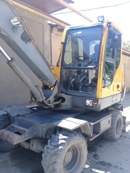 Услуги миниэкскаватор Volvo 55