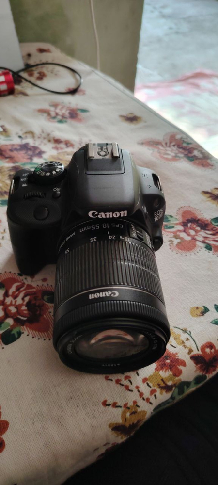 Canon eos 100D sotiladi