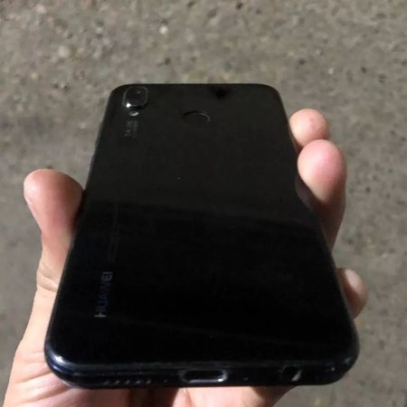 Huawei P20 Lite .