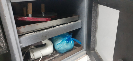 Duxobka sotiladi 380w