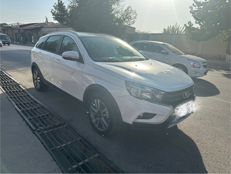 Lada Vesta SW cross Робот люкс престиж
