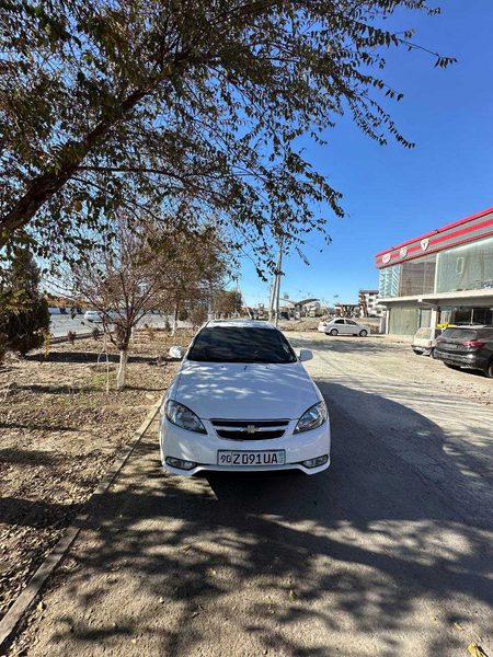 Jentra sotiladi. AT(avtomat karobka) 2019-yil. oq rang. 86.000 KM
