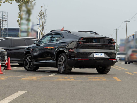 Changan Qiyuan E07  в наличии и на заказ