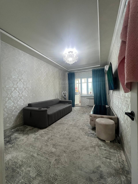 Продаю квартиру в Мирзо улугбеском районе, Карасу-6