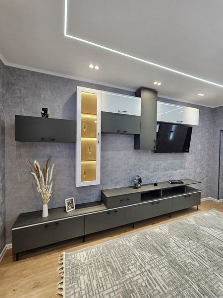 ;Ресторан Brasserie (Ойбек) 3х комнатная LUX