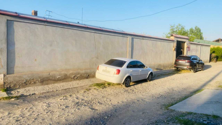 Ховли Сотилади 5 хонали 14 сотик, Плем Савхоз!