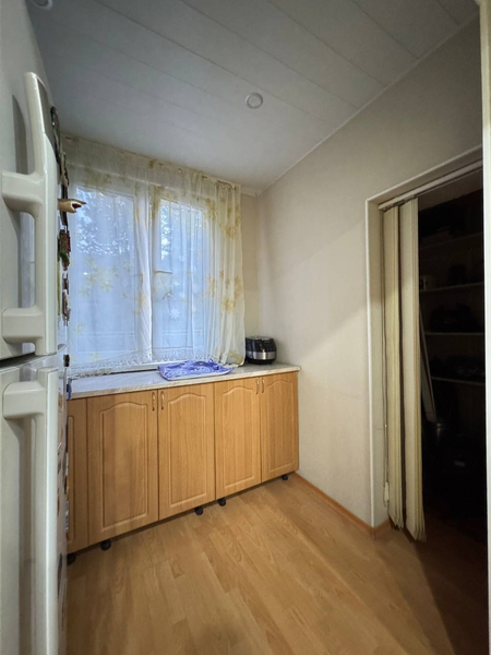 Продам 2/3/4 Новомосковская 77 серия