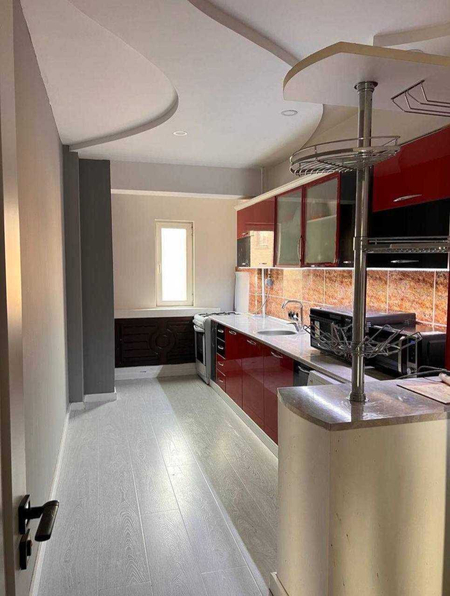 ПРОДАЕТСЯ 3 ком 8 этаж Чехова улица, 60 школа  Мирабадский район