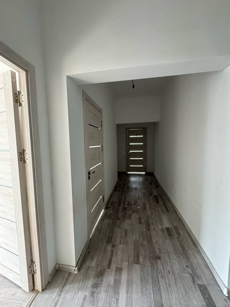 Yashnobod olmosda 3 xonali uy sotiladi