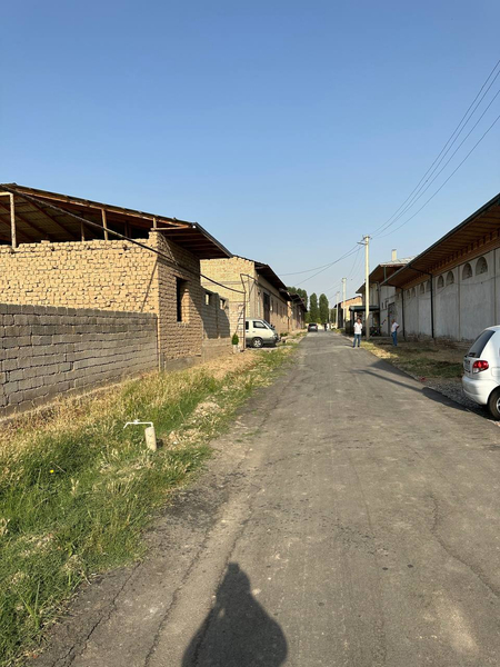 Keles Giyos umarovda korobka srochno sotiladi