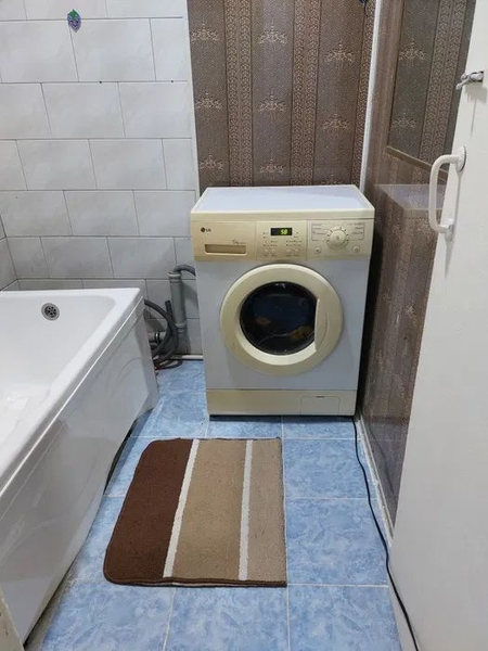 Квартира на Куйлюкн  2в3/4/4  с мебелью техникой ремонт хороший