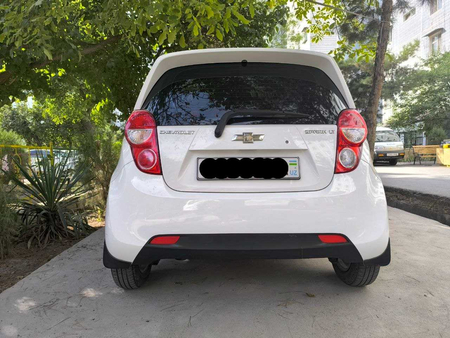 Продаётся Chevrolet Spark 2015