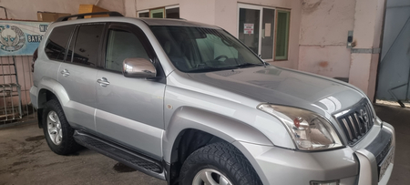 Toyota prado 120 . 4 литровый