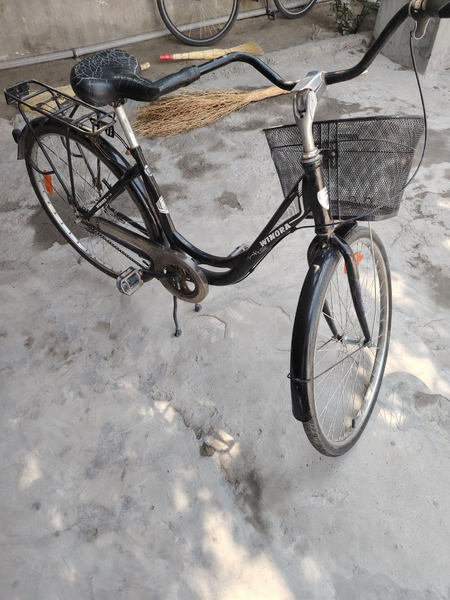 nemis velosiped. damskiy sotiladi