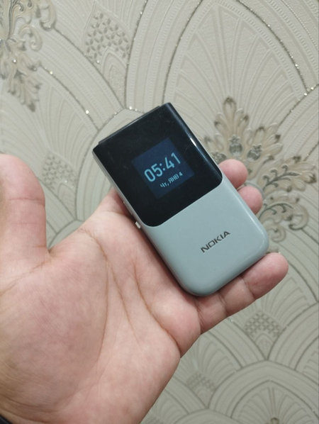 Nokia 2720 Flip 4G Ideal holatda