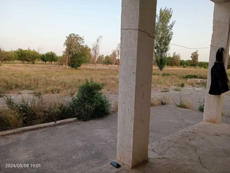Yer bog sotiladi 1.5 gektar 5 xonali uyi bilan birga