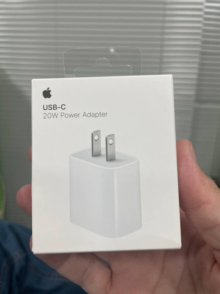Apple charger 20Wt Original from Apple Store