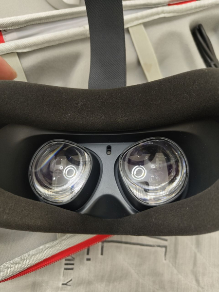 Oculus quest 2 с играми в идеальном состоянии