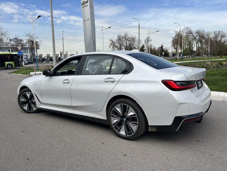 BMW i3 eDrive 40L . Restiling решетка 2024.. Night sport .В наличии.