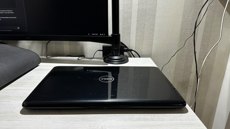 Американский ноутбук DELL с двумя видеокартами и дисководом, 17