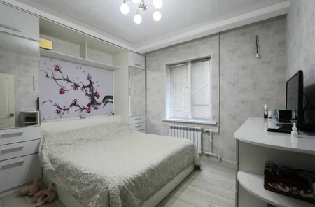 Продажа 3 комн квартиры на ГОСПИТАЛЬНОМ с авторским ремонтом