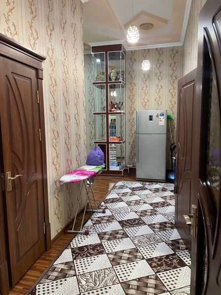 Сдам свою двух комнатную квартиру в центре города