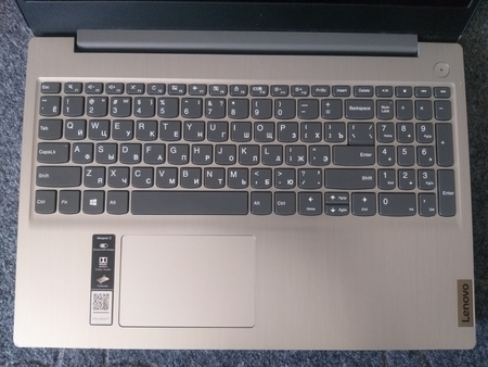 Noutbuk Lenovo 4/250 srochna