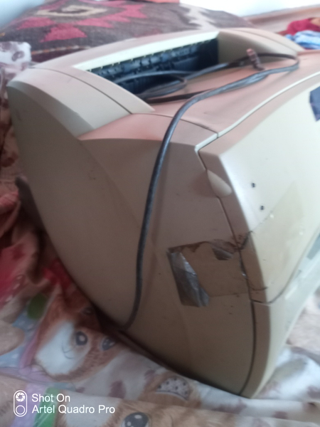 Printer HP Laserjet 1000 zapchast uchun sotiladi