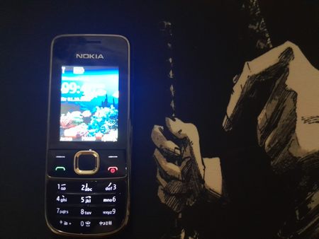 Assalom alekum telefon sotiladi original Nokia 2700 classic imeidan ut