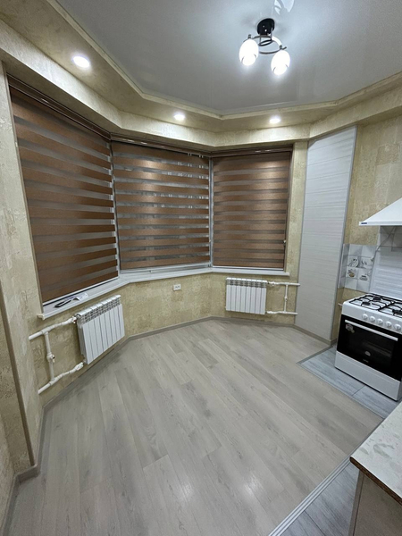 Jalyuzi jaluzi parda Zavod fabrika