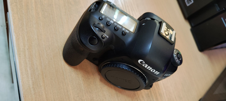 Canon 5 d mark IV
