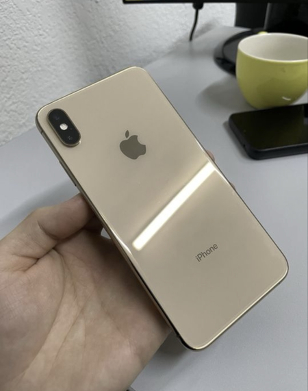 Iphone Xs Max sotiladi xolat yaxshi karopka dakument bor yomkst 77