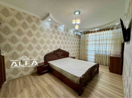 3 xonali 106m² 4-qavat uy sotiladi Ikkilamchi kreditka ham beriladi