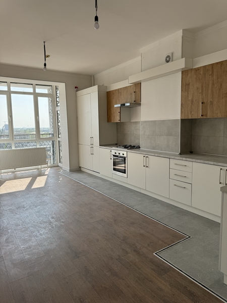 3 ком студия/8/8 Greenwich, Новостройка
