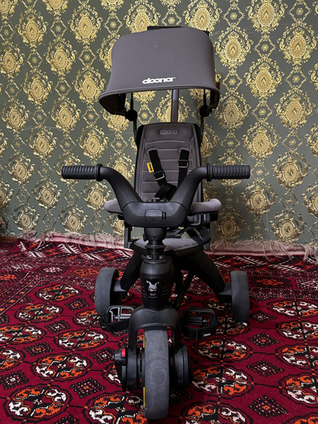 Складной трехколесный велосипед Doona Liki Trike S1 Grey Hound