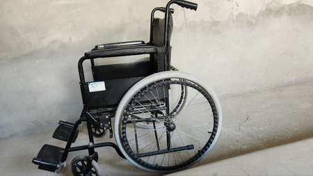 Продается новая коляска с электроприводом HG-W680