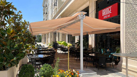 T Markiza. Kafe restoran va uylar uchun soyabonlar.