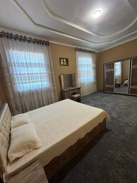 Infinbank roparasida hovli sotila