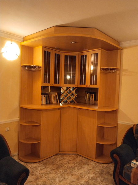 Сервант уголок барная стойка с подсветкой, отличное состояние