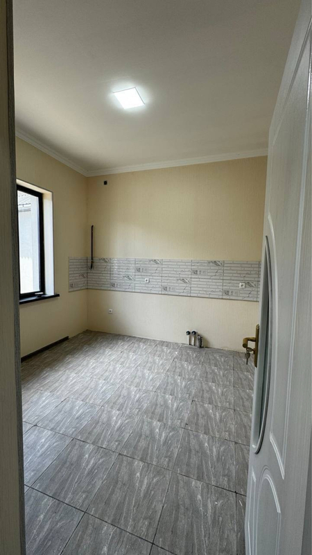 Nazarbel Textil 1.5 sotix 4 xona uchaska sotiladi