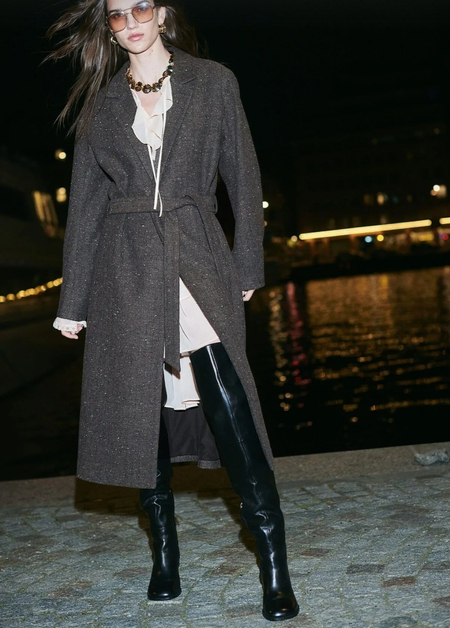 Shvetsiya brendi H&M maxsuloti