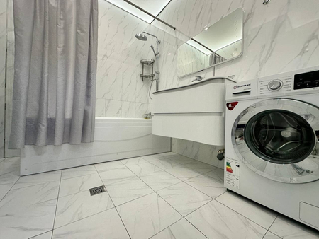 *Центр. Новостройка. 100 м²