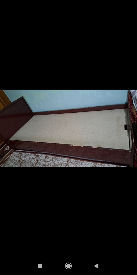 Bir kishilik krovat