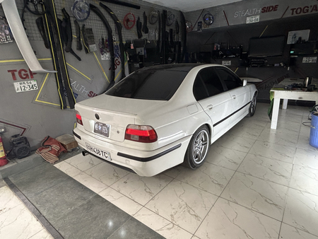 Срочно!! BMW e39 2001 год Japan фулл рестайлинг. Состояние Отличное!