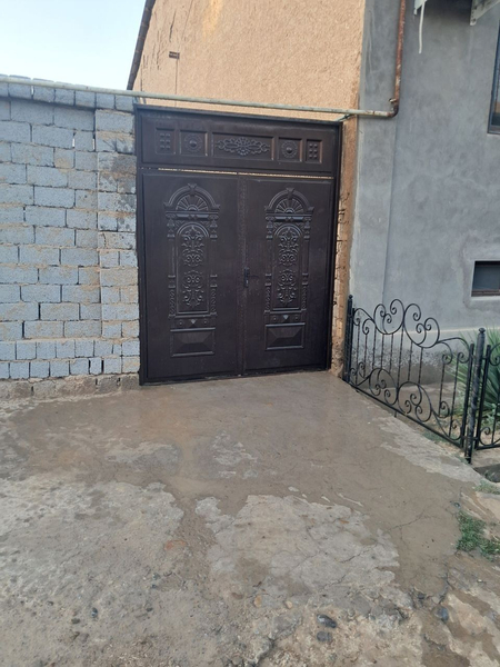 Кўктерак. Улуғбек  кўчаси. 2.5 сўтик. 3 та хона.
