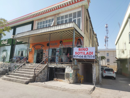 Bino sotiladi oshxonasi bilan