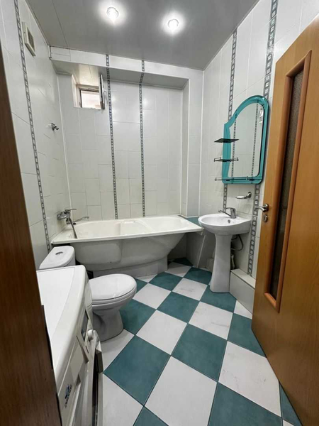 Срочно подается уютна 3-к.квартира, 4/4 с Евро ремонтом  (J3763)