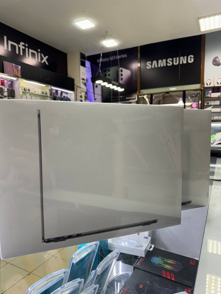 MacBook Air 2023 M2 8/256 Новый Yengi